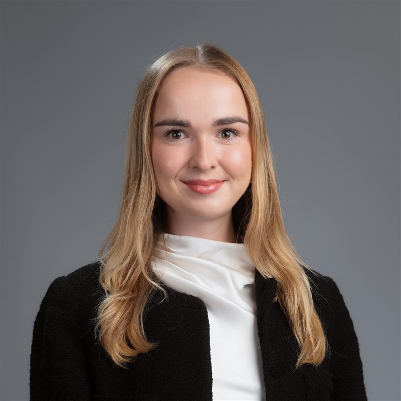 Our Team - We have a wide-ranging experienced team