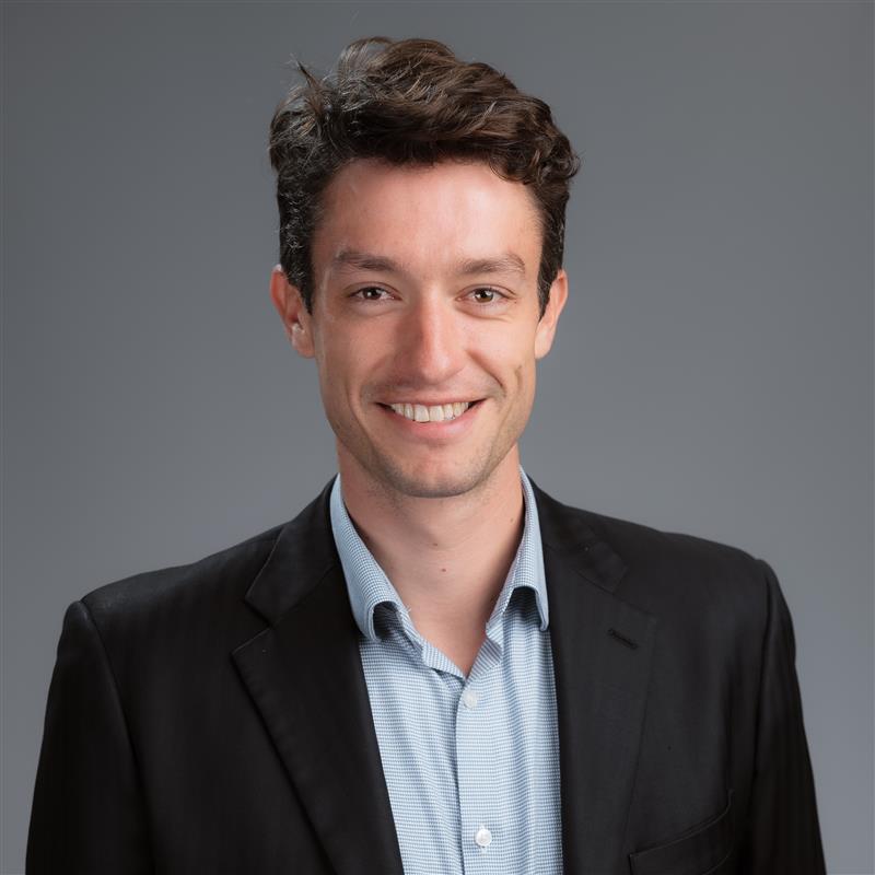 Our Team - We have a wide-ranging experienced team